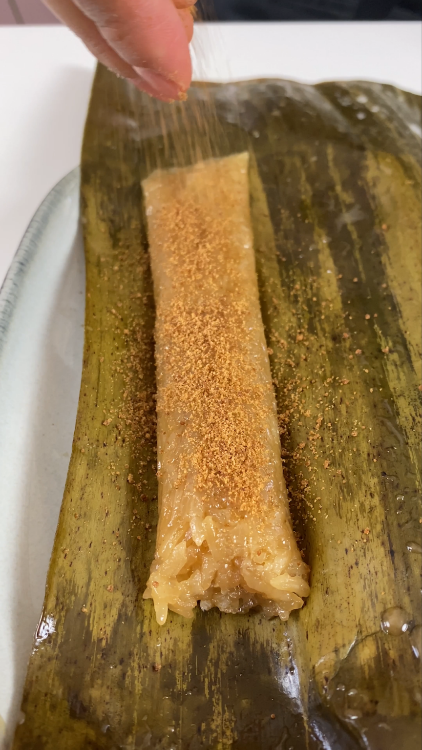 Sticky Rice in Banana Leaves (Suman Malagkit) - Jeanelleats Food and ...