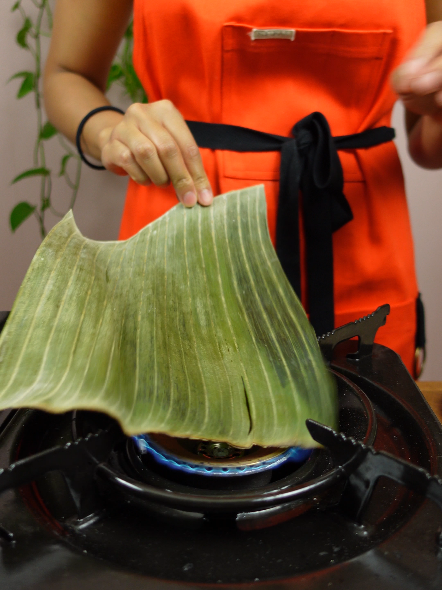 Tupig (Roasted Sticky Rice) - Jeanelleats Food and Travel Blog