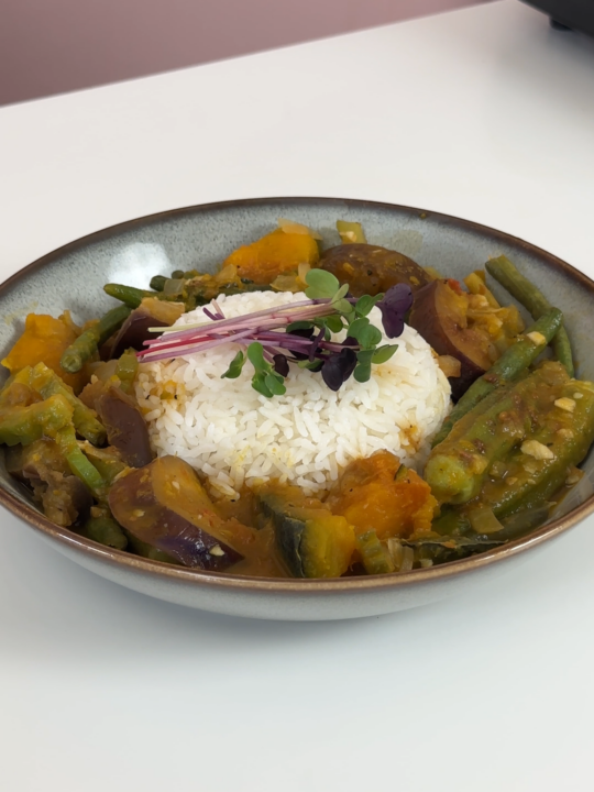 Pinakbet - Jeanelleats Food and Travel Blog