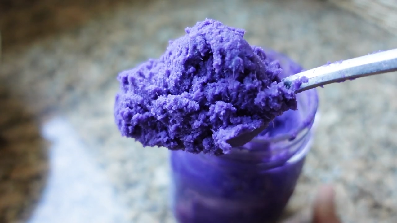 Ube Butter Mochi - Jeanelleats Food and Travel Blog