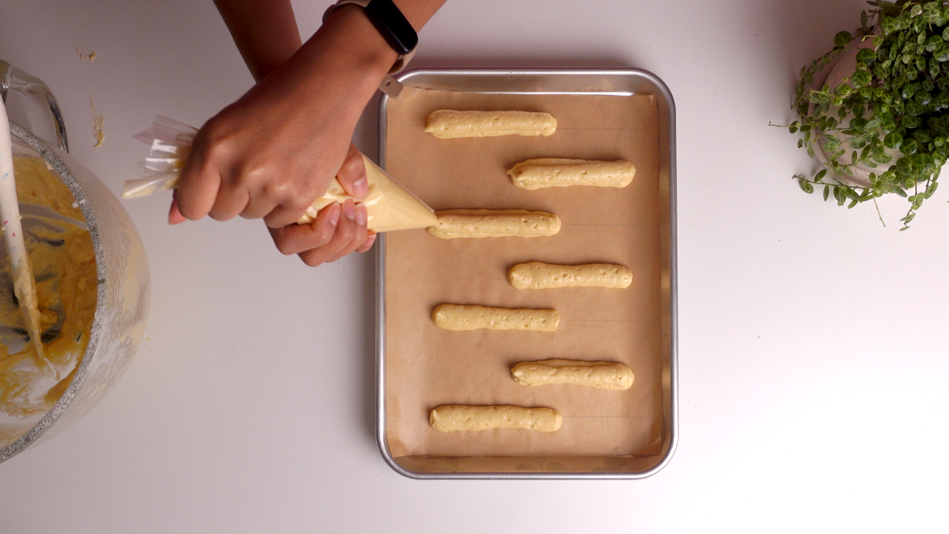 Ladyfingers (Filipino Broas) - Jeanelleats Food and Travel Blog