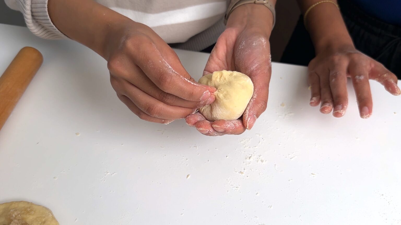 Pan De Coco Recipe - How To Make Filipino Sweet Coconut Bread ...