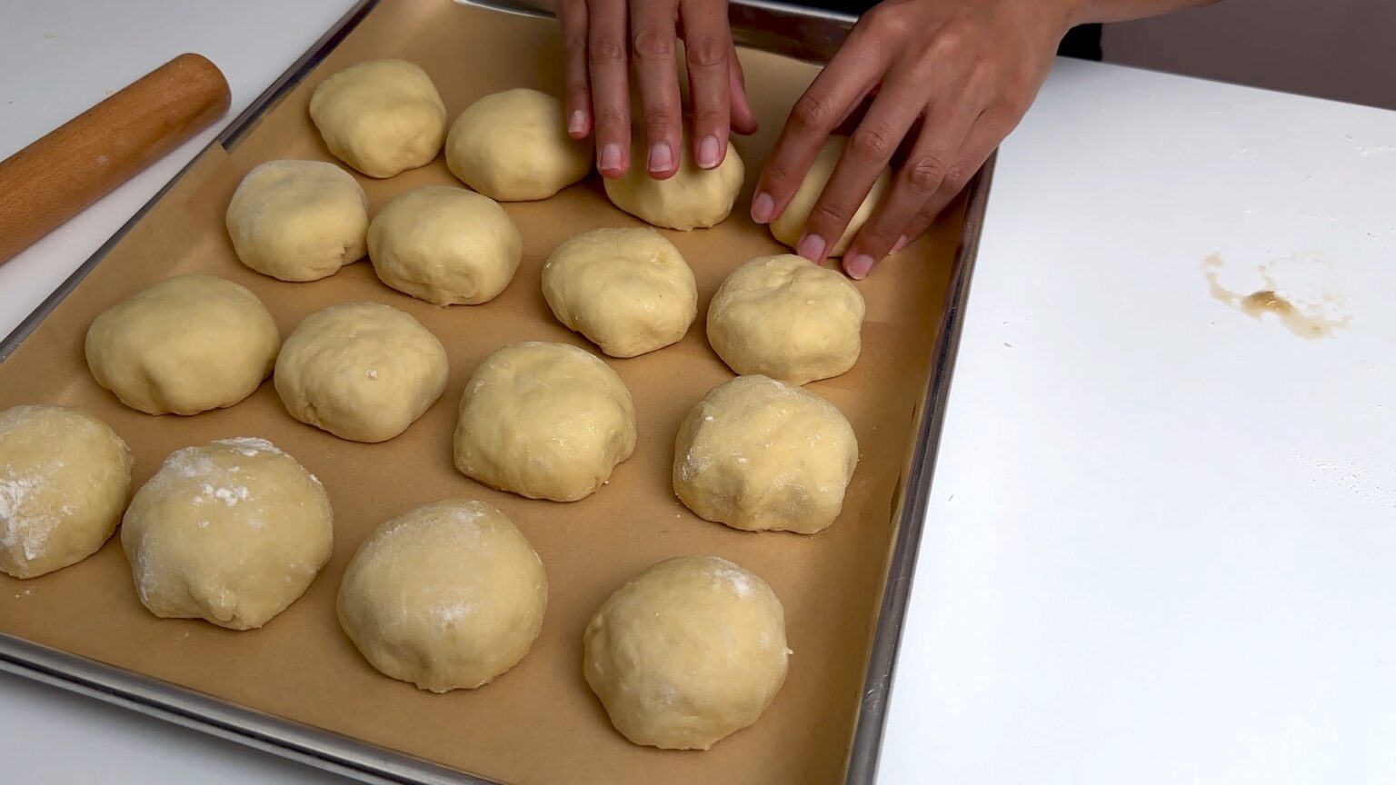 Pan De Coco Recipe - How To Make Filipino Sweet Coconut Bread ...