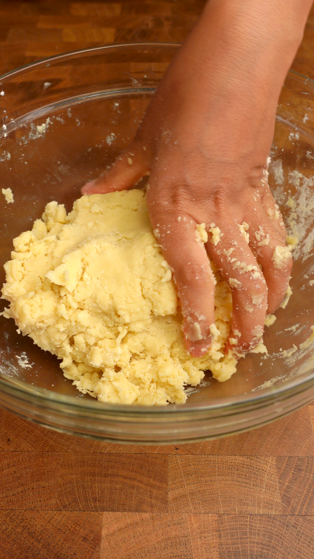 Savory Cheese Cookies (Kastengel) - Jeanelleats Food and Travel Blog