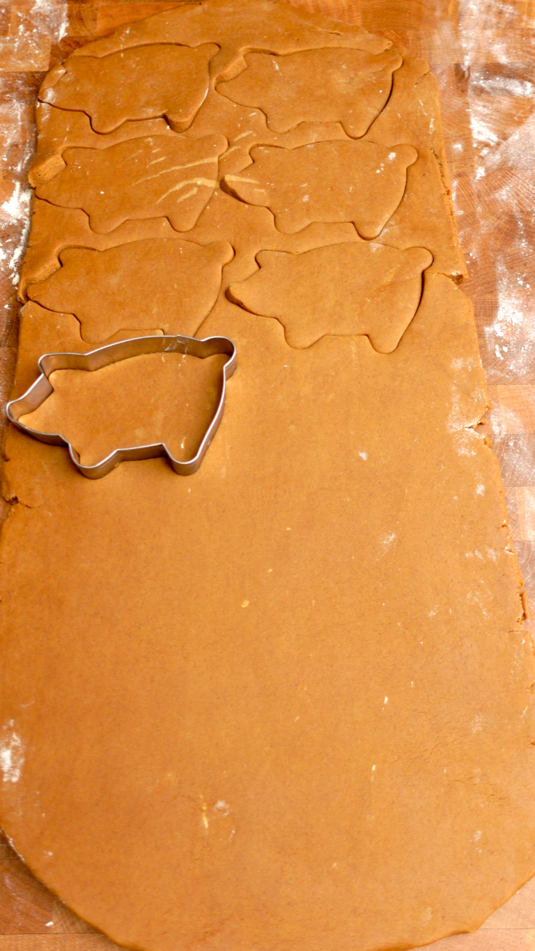 Marranitos (Mexican Gingerbread Pigs) - Jeanelleats Food and Travel Blog