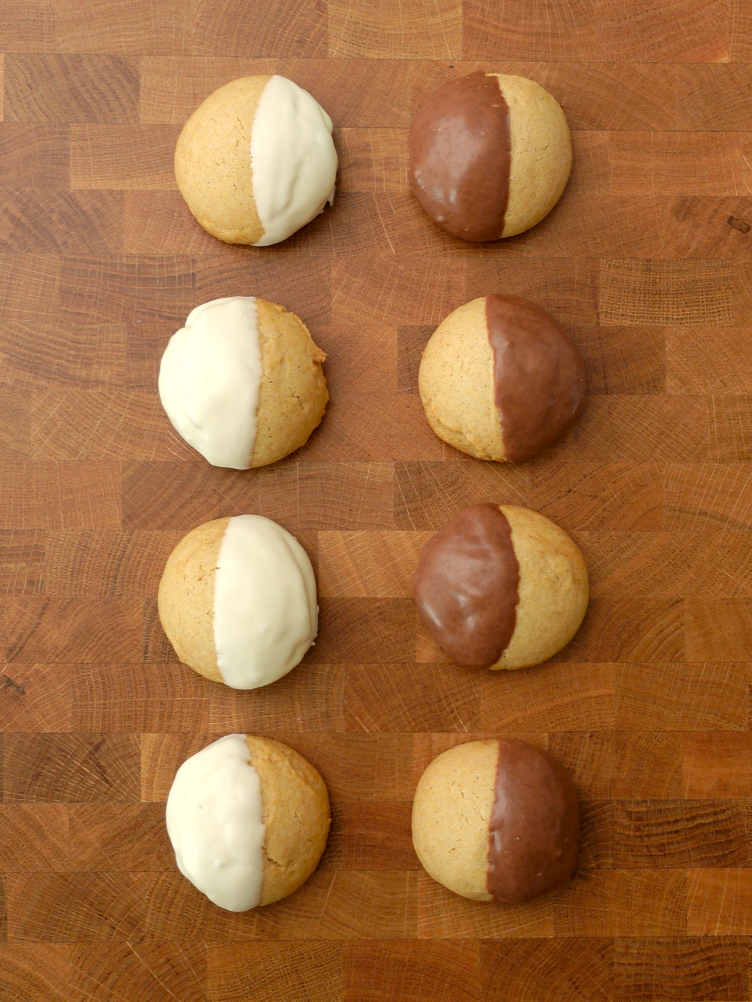 Medenki (Bulgarian Honey Cookies) - Jeanelleats Food and Travel Blog