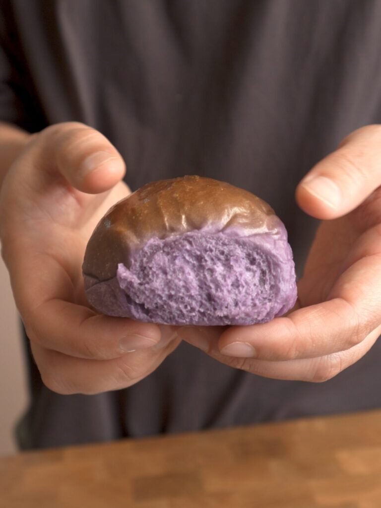 Ube Coconut "Hawaiian Rolls" - Jeanelleats Food and Travel Blog